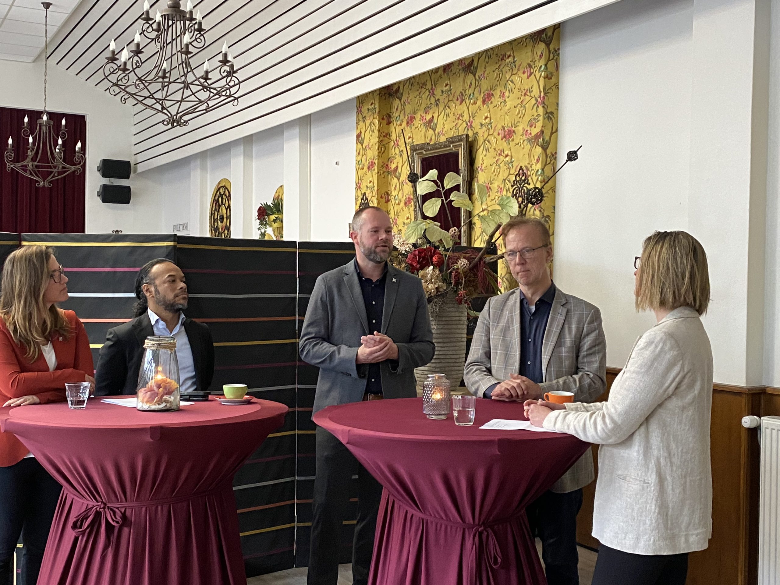 Een jaar wethouderschap: ‘Je staat constant aan’ – DK Nieuws