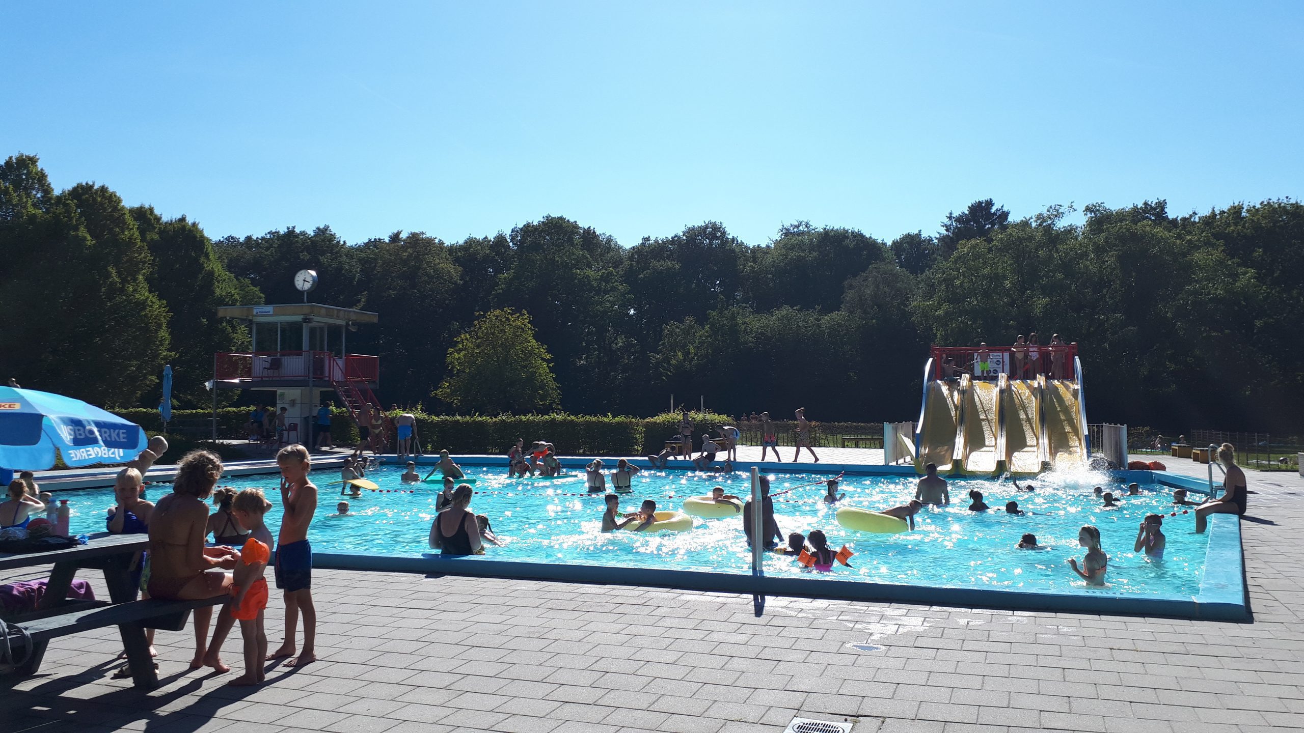 Weekje extra waterpret bij zwembad Lemferdinge – DK Nieuws